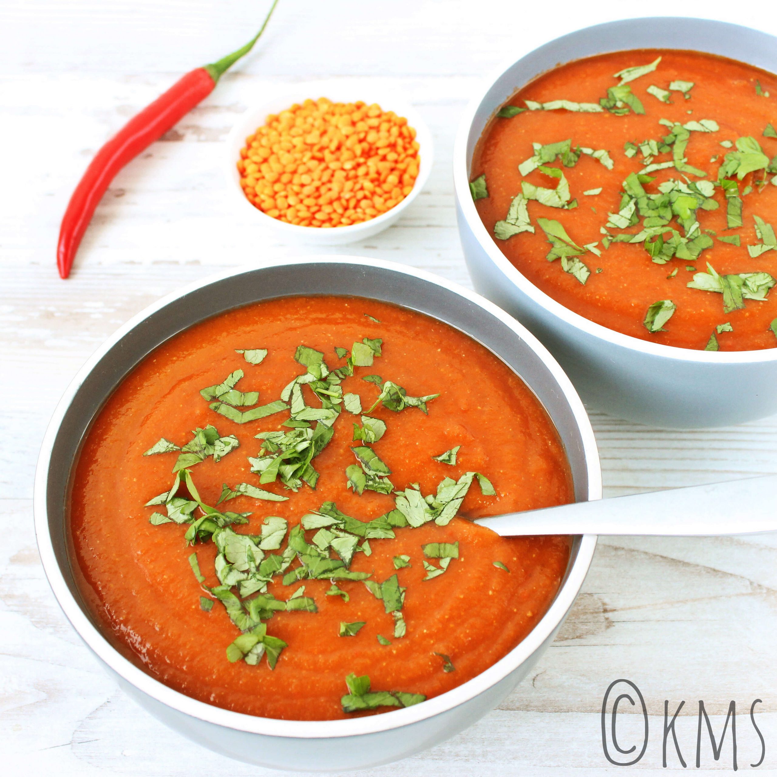 Rode linzensoep met tomaten | Kokkerellen met Suus